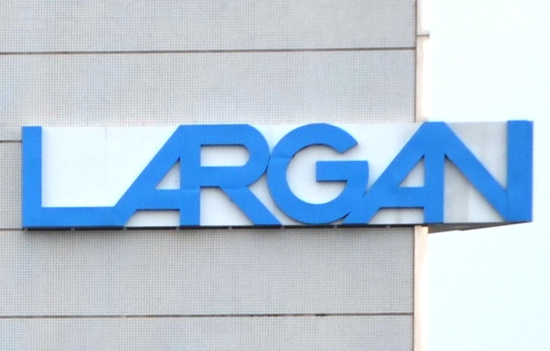 Largan Precision Logo